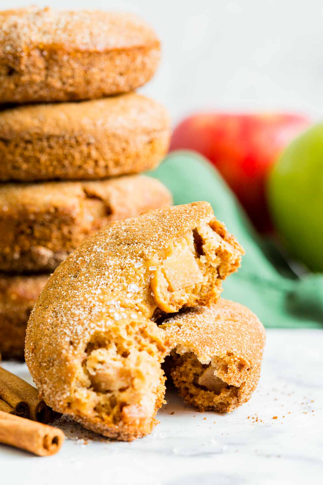 Apple Cinnamon Donuts - Its Yummi